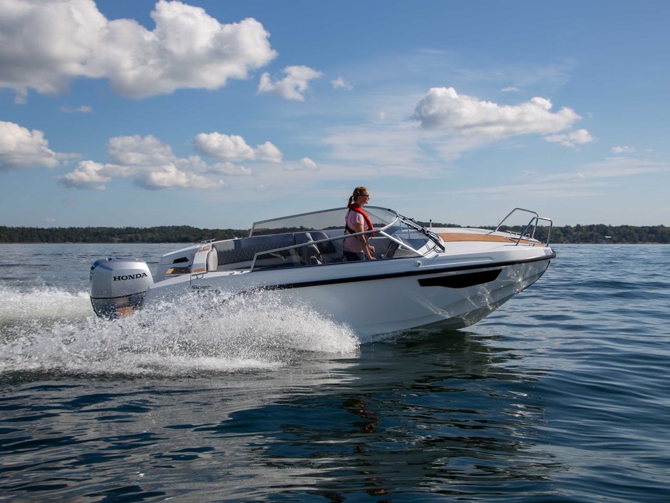 Silver Tiger DC - Fiberglass boats - Model range - Silver