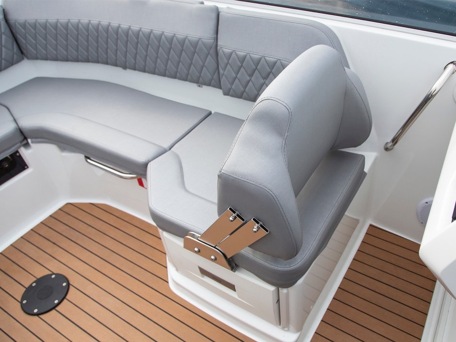 Silver Tiger DC - Fiberglass boats - Model range - Silver