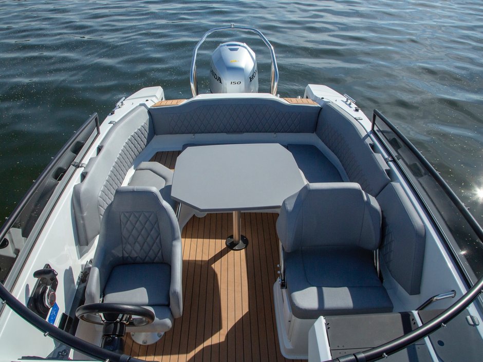 Silver Tiger DC + Suzuki - Glassfiberbåter - Modellutvalg - Silver