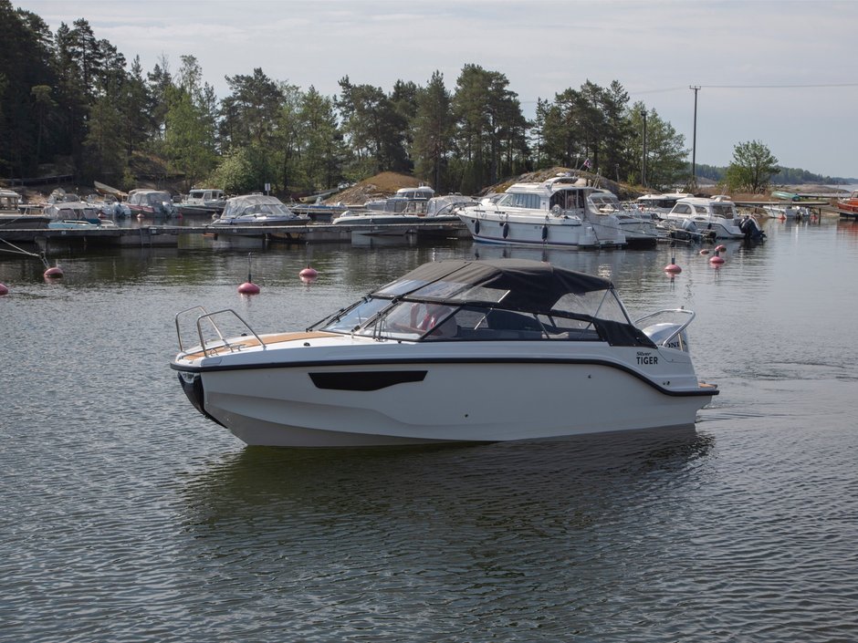 Silver Tiger DC + Suzuki - Glassfiberbåter - Modellutvalg - Silver