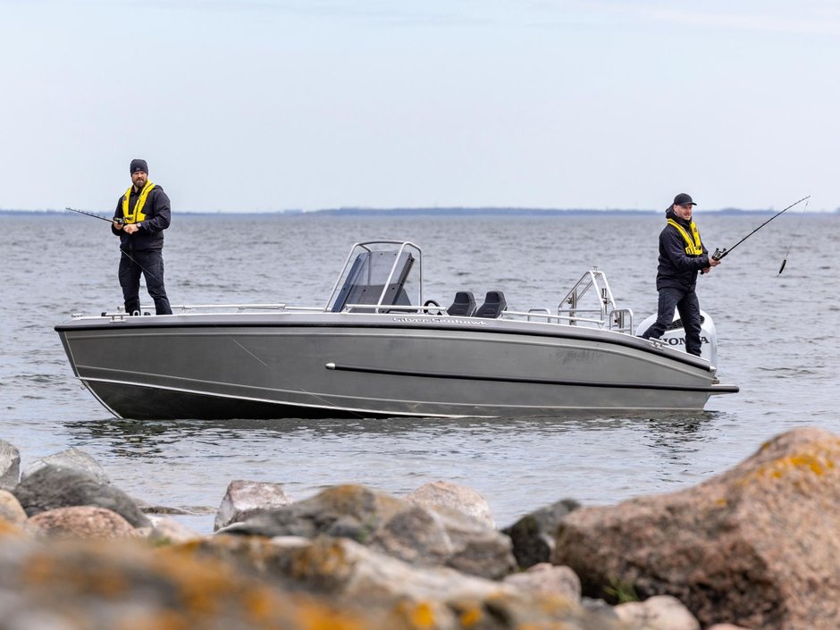 Silver Seahawk CCX – Rouhea täysalumiiniivene keskipulpetilla