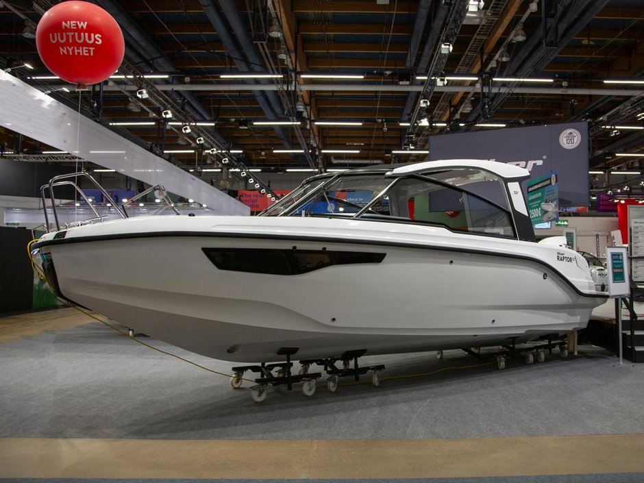 Silver Raptor ST - Glasfiberbåtar - Båtmodeller - Silver