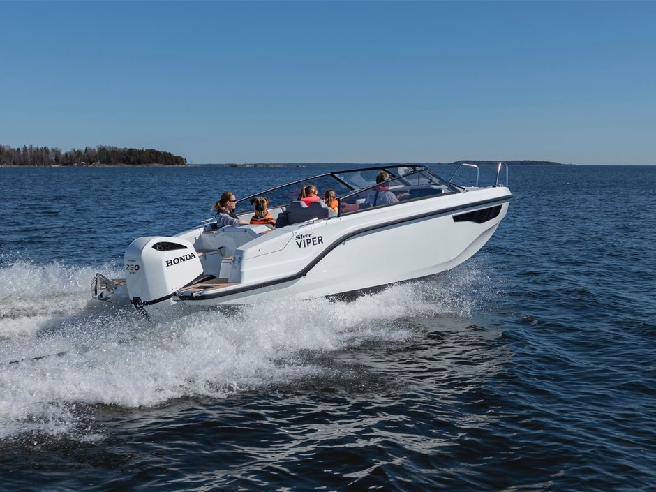 Silver Viper DC - Fiberglass boats - Model range - Silver